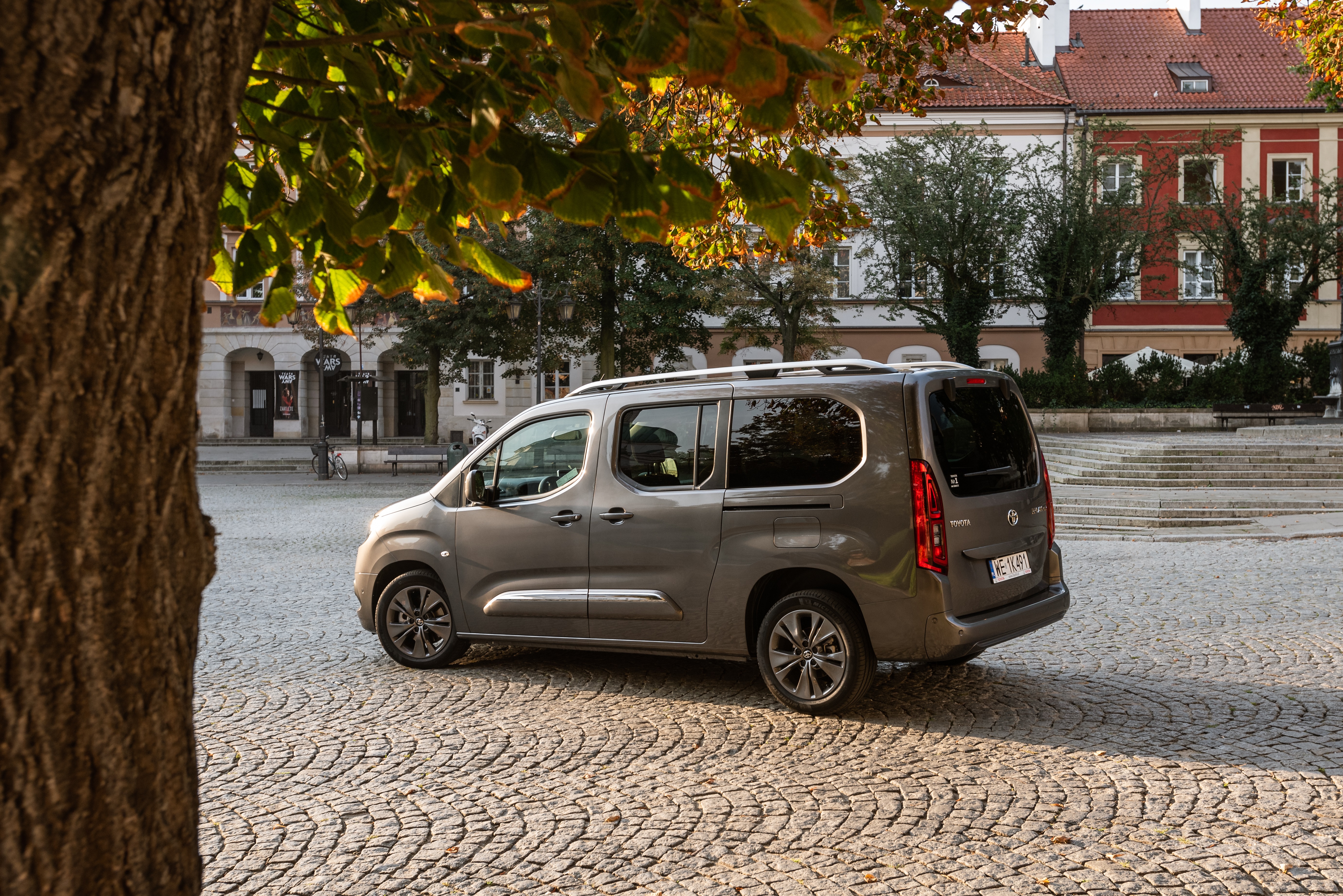 PROACE CITY Verso Long 2019 - Toyotanews.eu - Newsroom Toyota Central ...