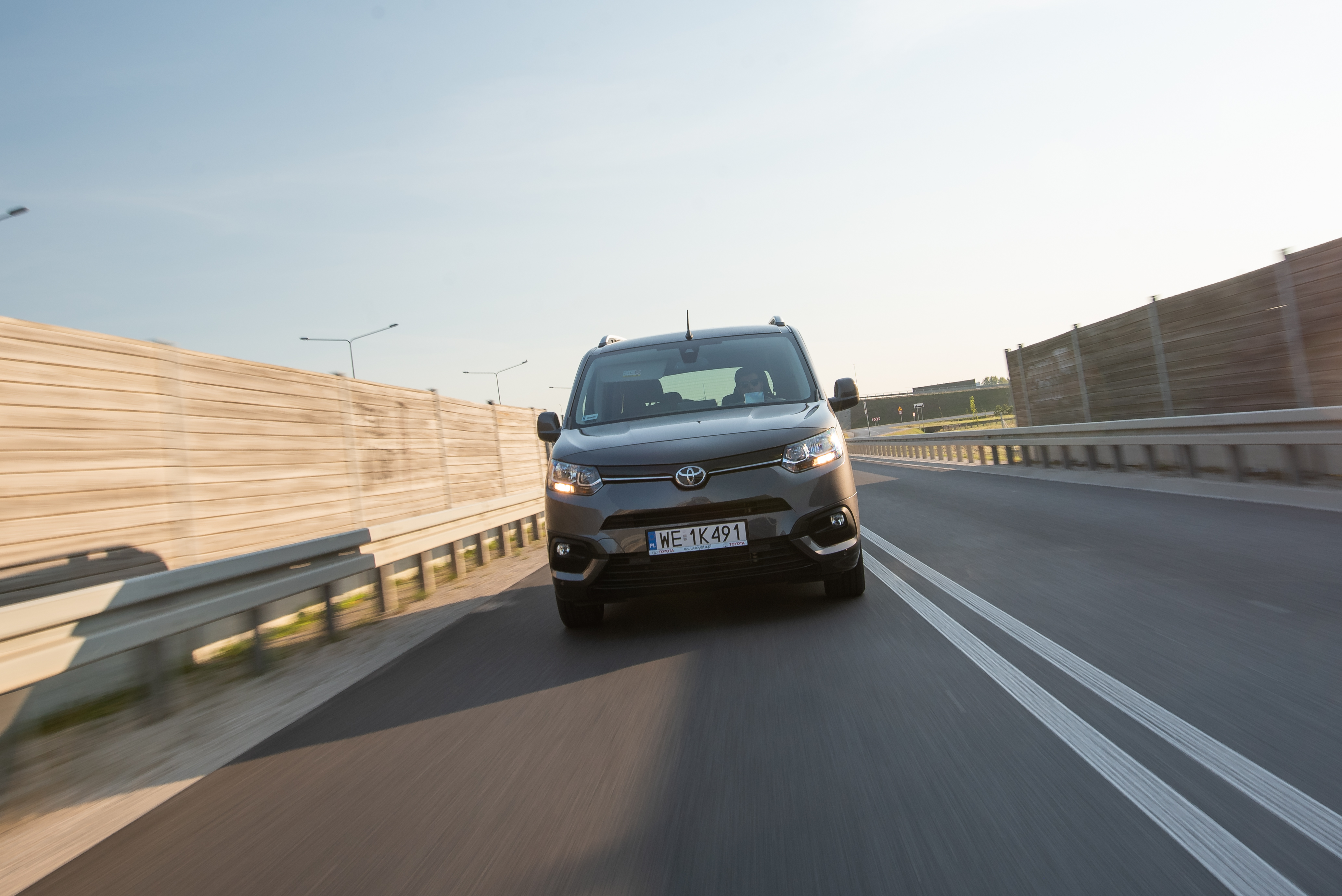 PROACE CITY Verso Long 2019 - Toyotanews.eu - Newsroom Toyota Central ...